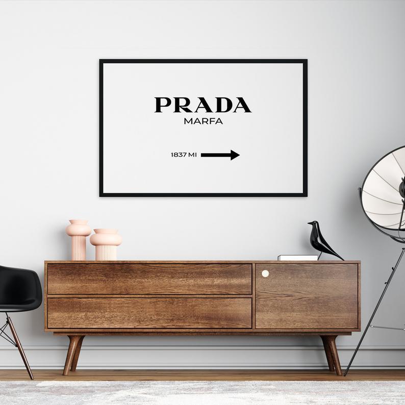 Prada Marfa Fashion Poster - Hvit – Plakatbar.no